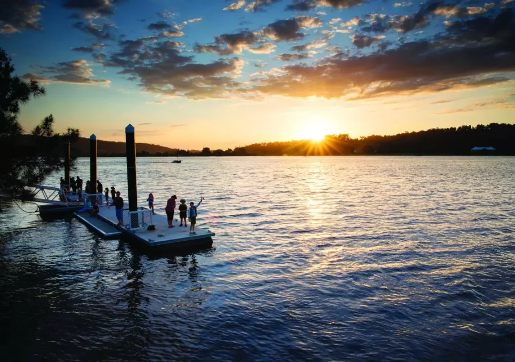 Contact - Motel Maclean